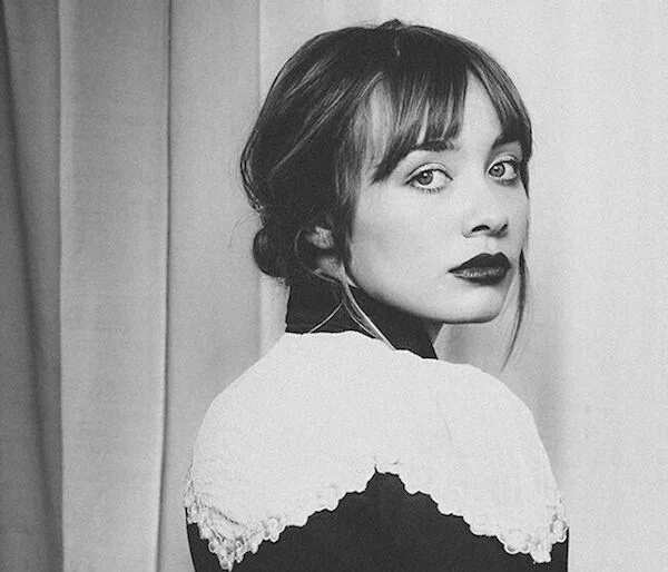 Alexandra Savior – Shades – We Close Tonight